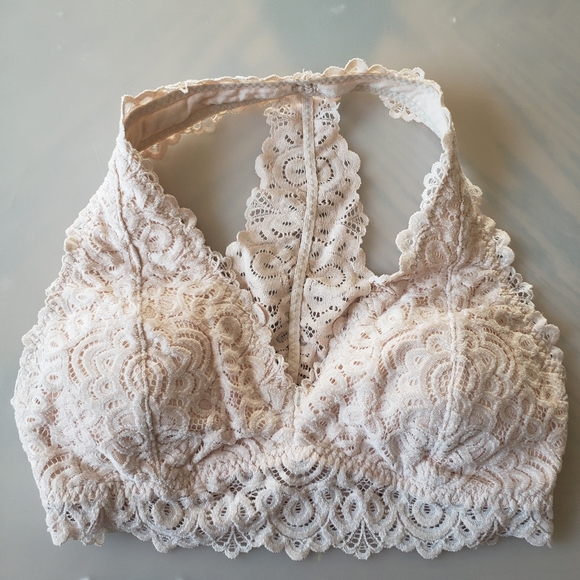 Gilly Hicks | Intimates & Sleepwear | Gilly Hicks Bralette Cream Lace ...